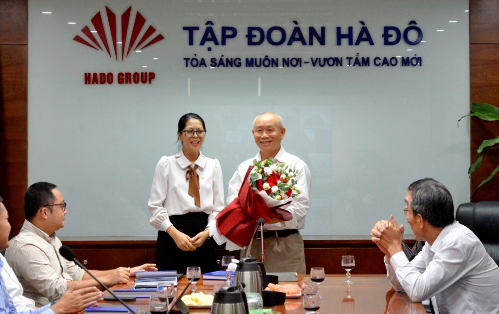 Công ty thành viên Tập đoàn Hà Đô bị yêu cầu phong tỏa tài khoản để ...